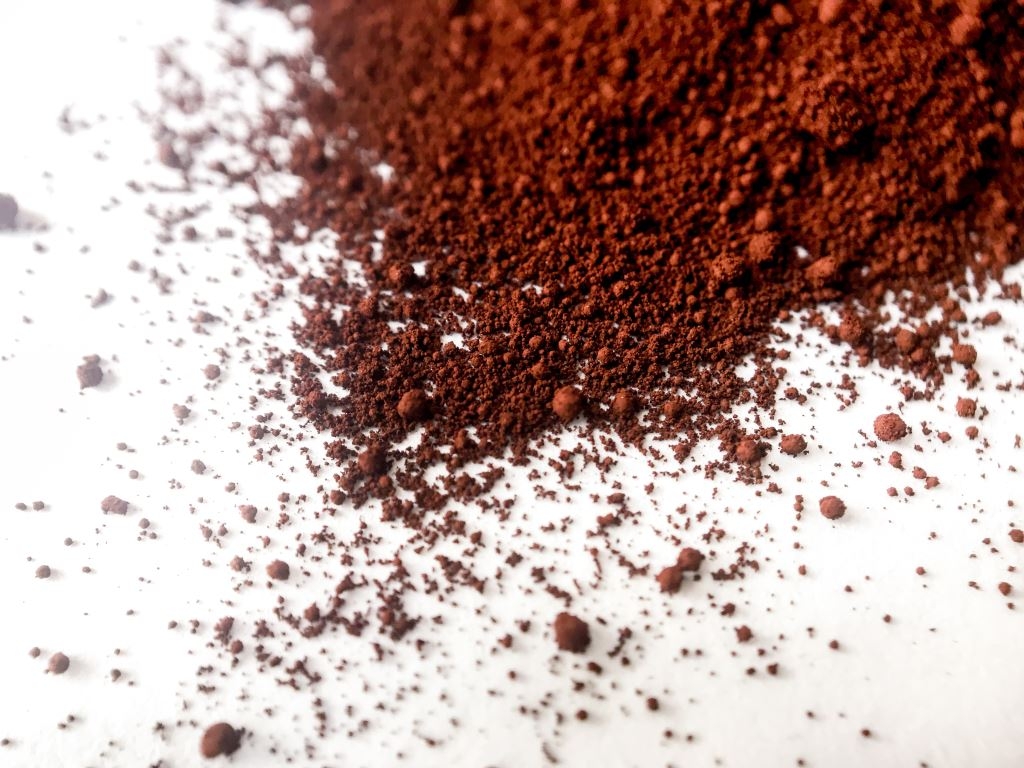 New red inorganic pigments for colouration - Precheza